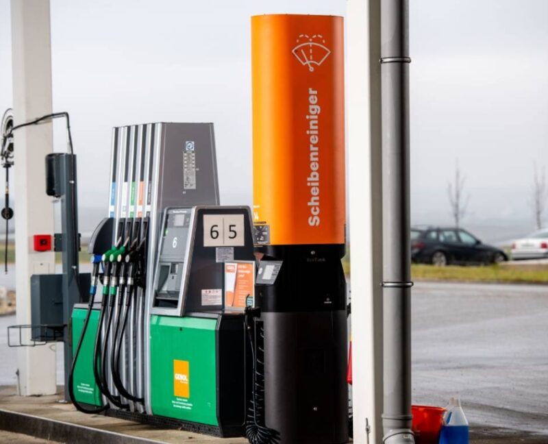 Scheibenreiniger tanken mit GENOL – Einfach & nachhaltig